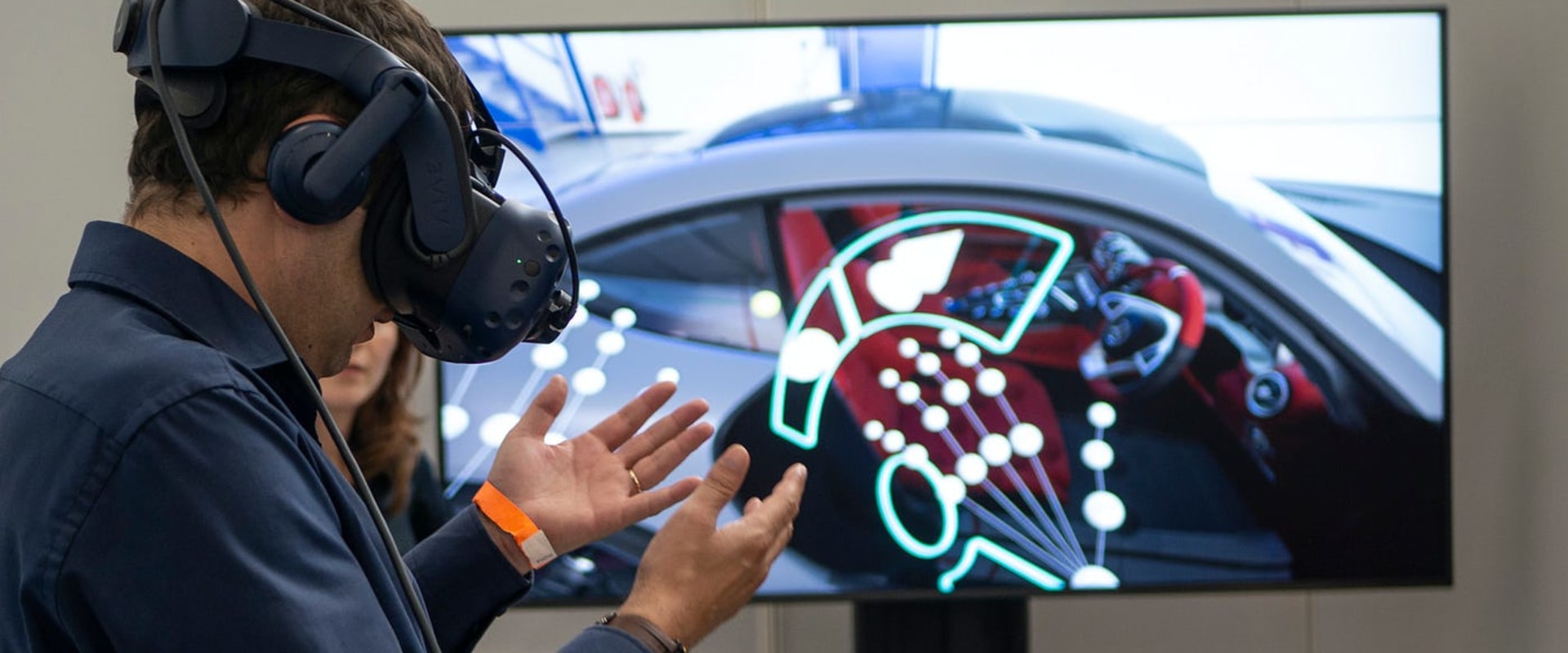 The World of Virtual Reality: Exploring Technology and Applications